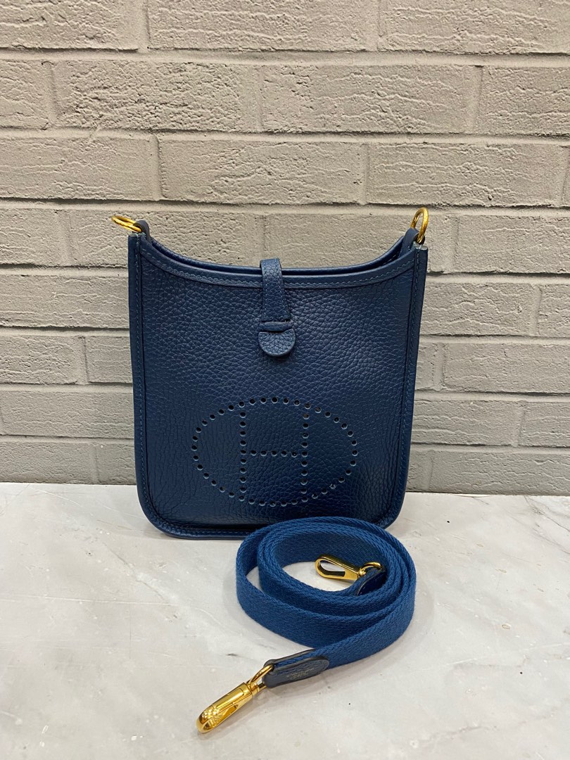 HERMES Mini Evelyn clem Deep blue GHW 2020 Sizw 17 x 18 x 5.5 Cm ...
