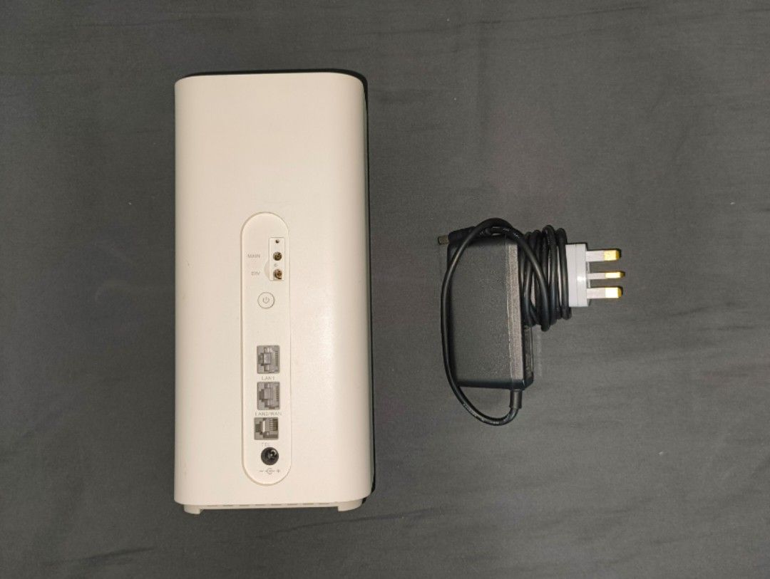 Huawei B818 4G+ LTE Modem, Computers & Tech, Parts & Accessories ...