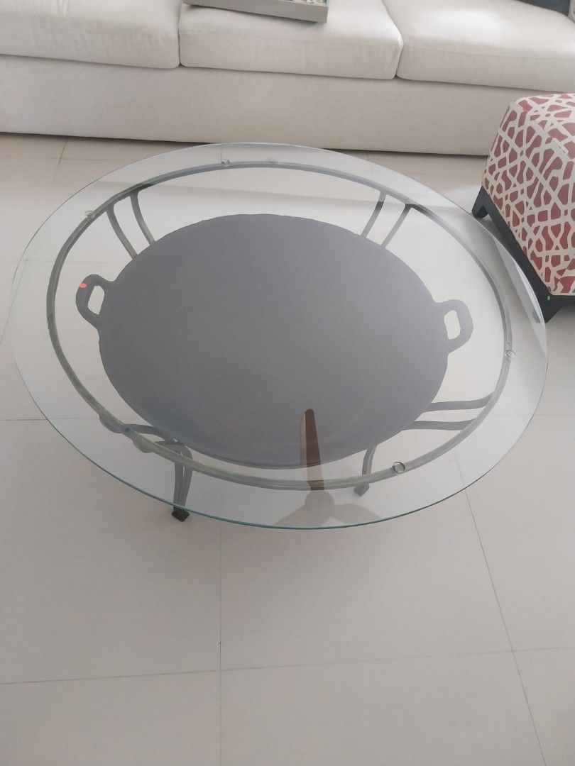 Meja kaca, Perabotan Rumah di Carousell