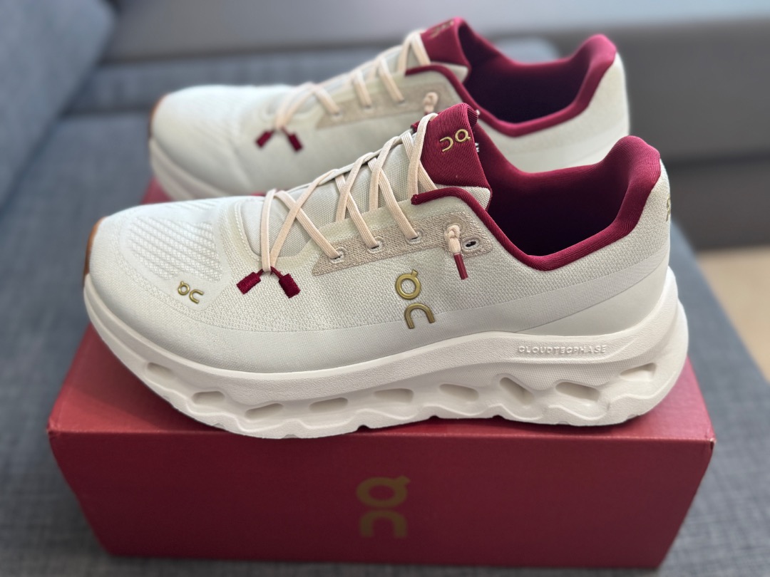 ON CLOUDTILT pearl ivory year of the snake edition, Men's Fashion ...