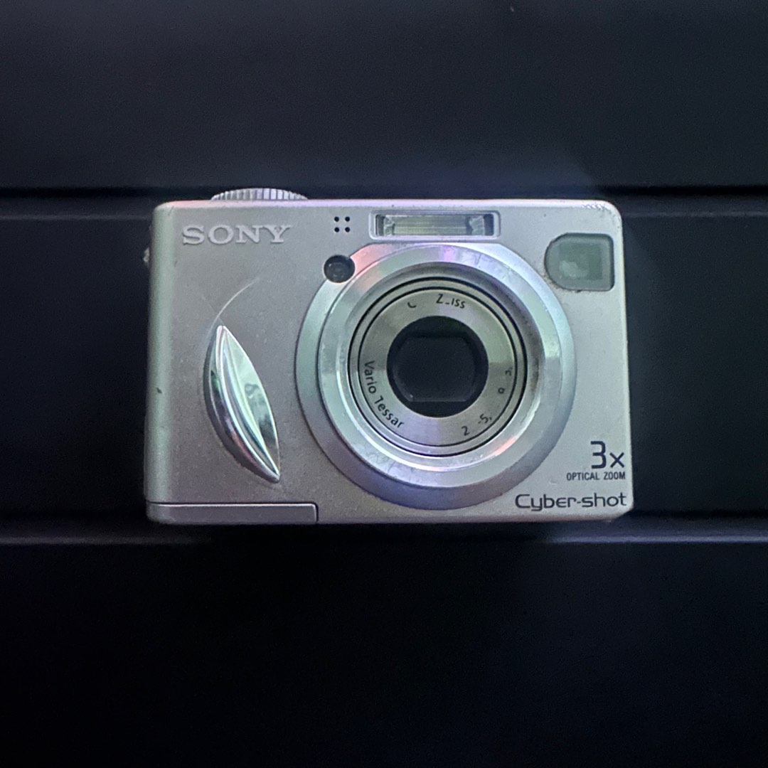 SONY CYBERSHOT DSC-W5 (DIGITAL CAMERA), Photography, Cameras on Carousell