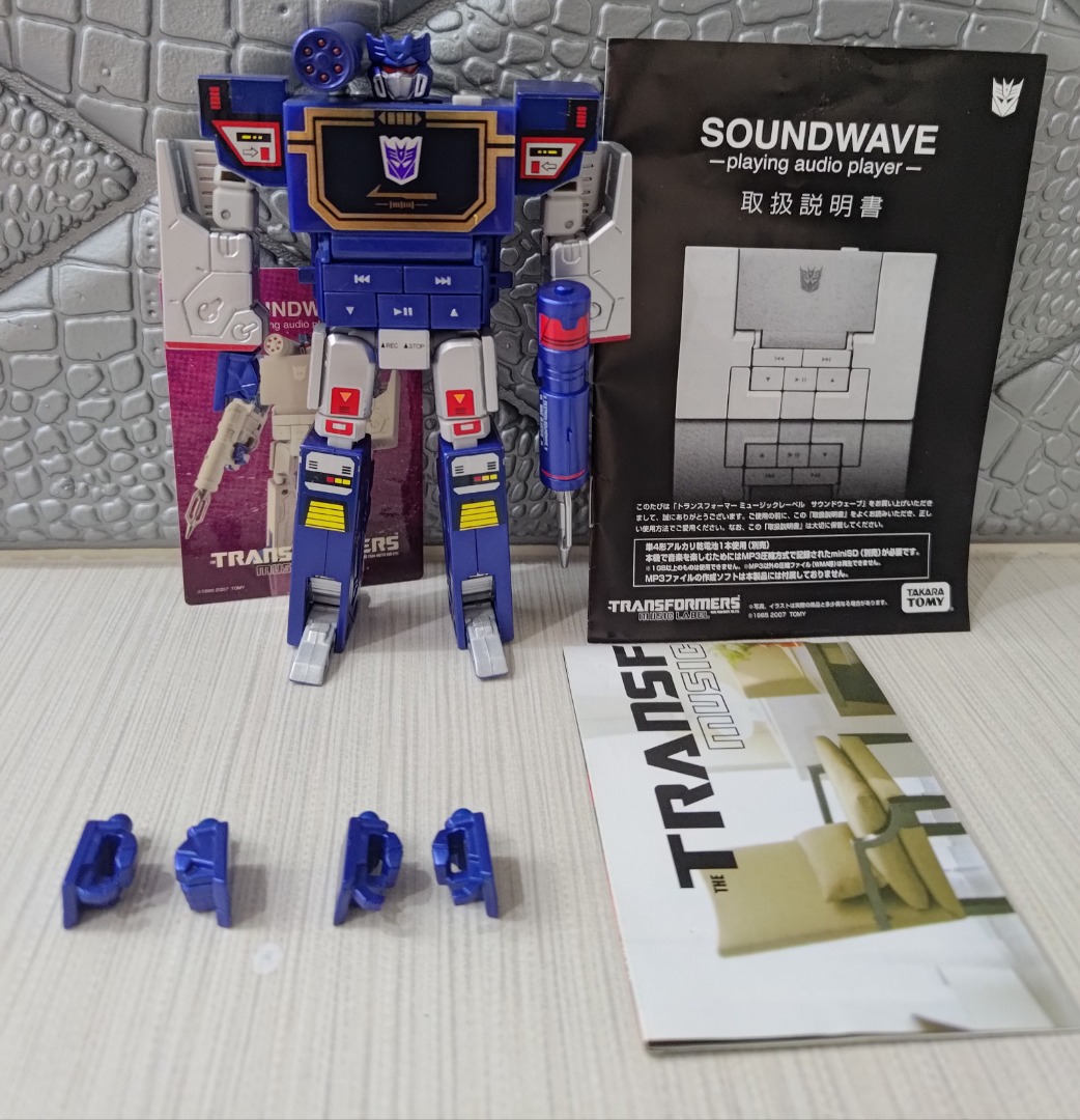 TakaraTomy Transformers Music Label Soundwave Spark Blue Version ...