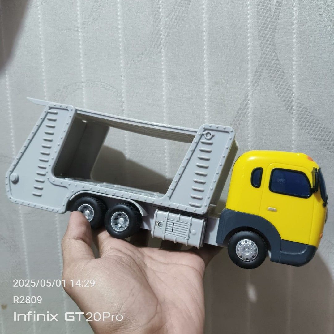 The Little Bus Tayo Carry, Barang Yang Dicari di Carousell