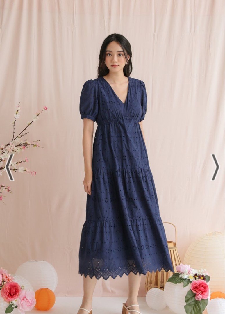 The Willow Label Janelle Midi, Women's Fashion, Dresses & Sets, Dresses ...
