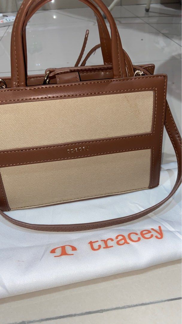 Tracey City Tote Bag Small Wide, Women's Fashion, Bags & Wallets, Cross ...