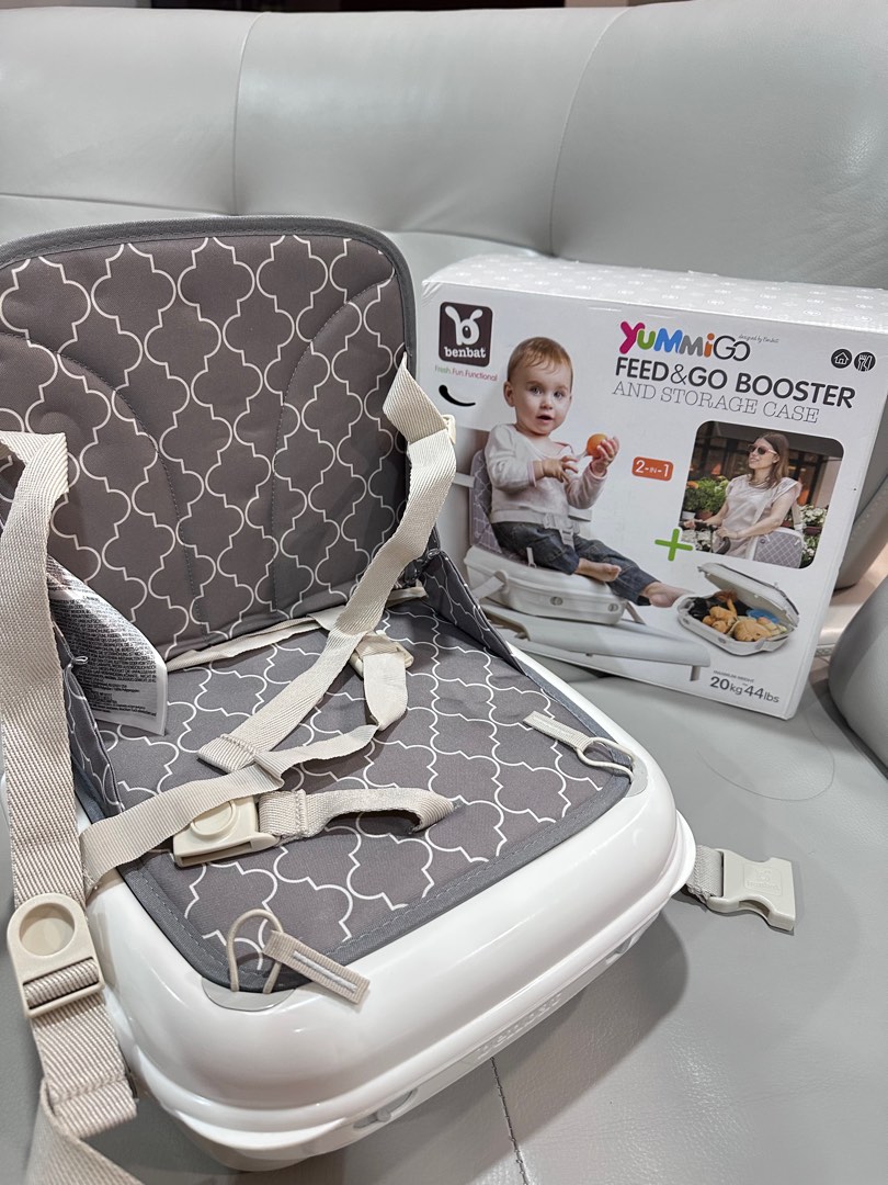 Benbat Yumigo booster & storage case, Babies & Kids, Going Out, Other ...