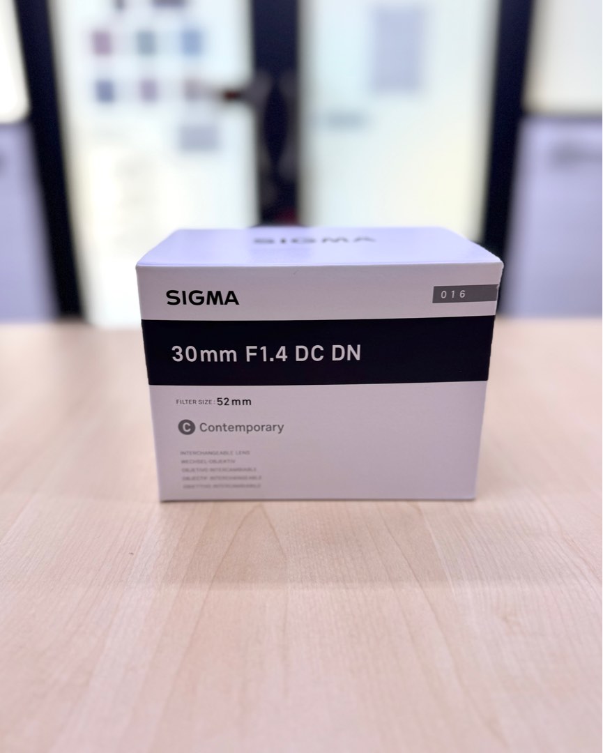 BRAND NEW SIGMA 30MM F1.4 DC DN CONTEMPORARY LENS FOR CANON RF-S MOUNT ...