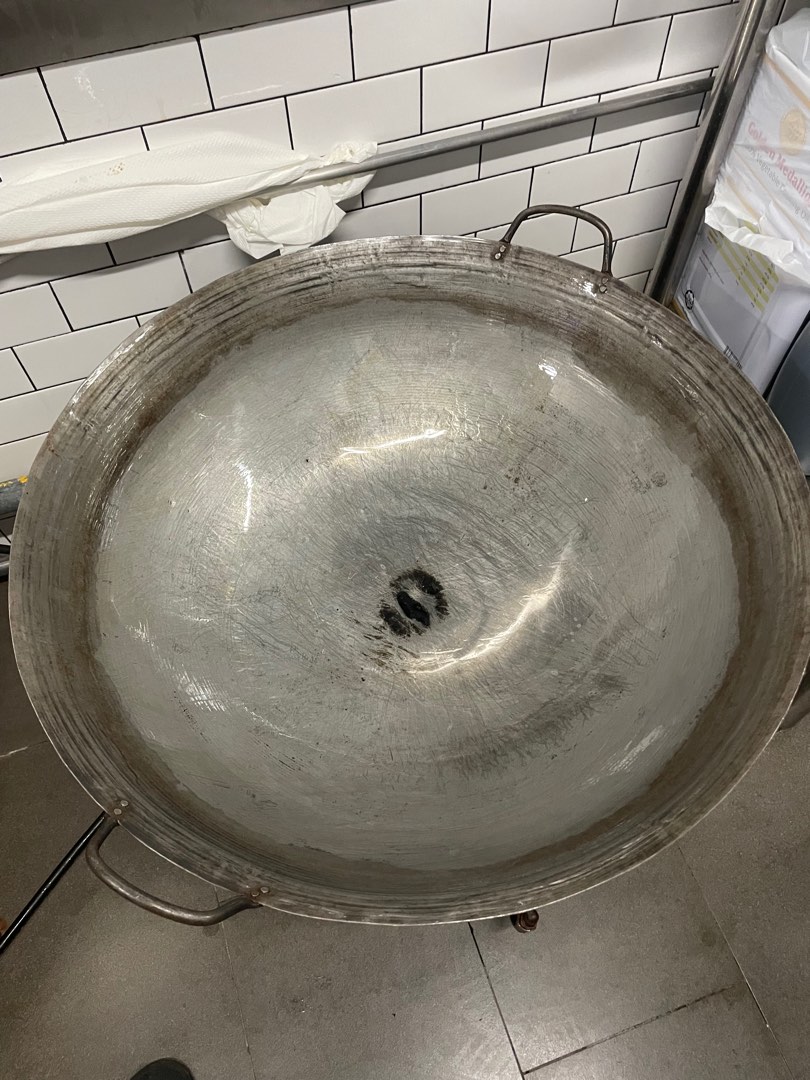 Commercial wok, 68-70cm wide 25cm deep, big wok, hawker wok, TV & Home ...