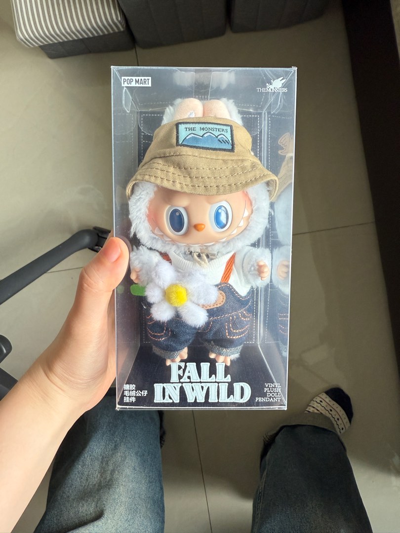 Fall in Wind Labubu Plushie Keychain, Hobbies & Toys, Toys & Games on ...