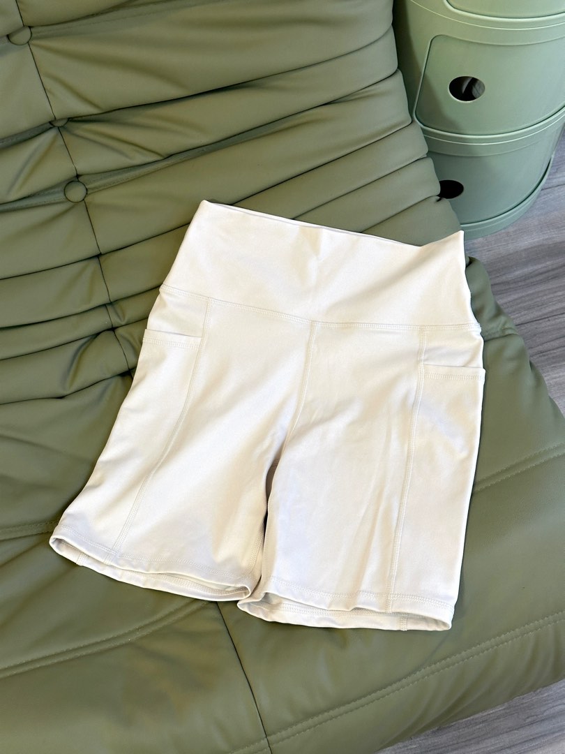 GU Active shorts (medium), Women's Fashion, Activewear on Carousell