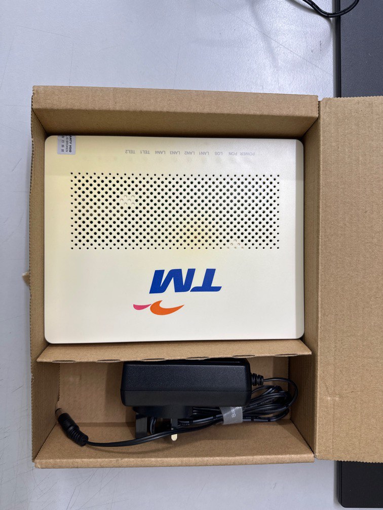 HUAWEI HG8240H modem TM, Computers & Tech, Parts & Accessories, Networking on Carousell