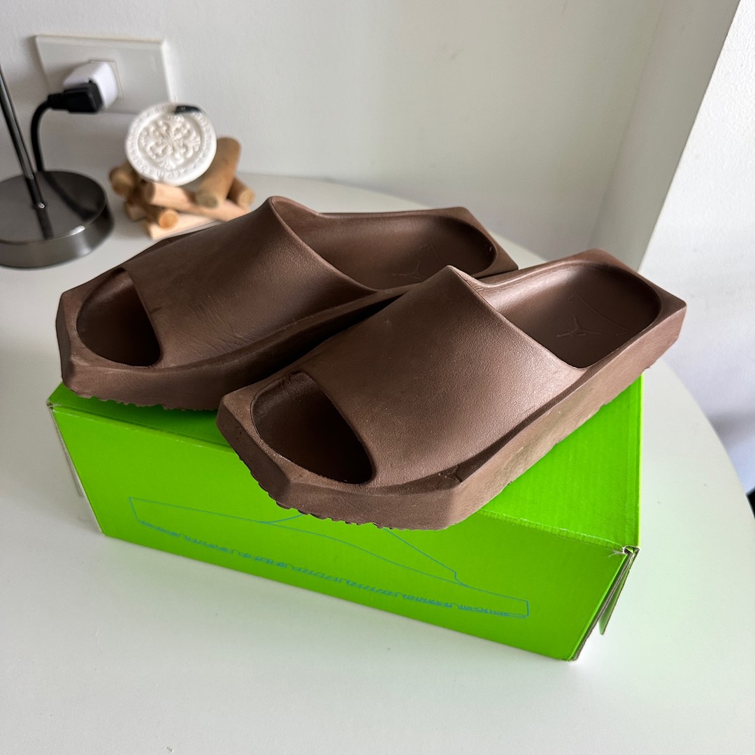 Jordan Hex Slides, Women's Fashion, Footwear, Flats & Sandals on Carousell