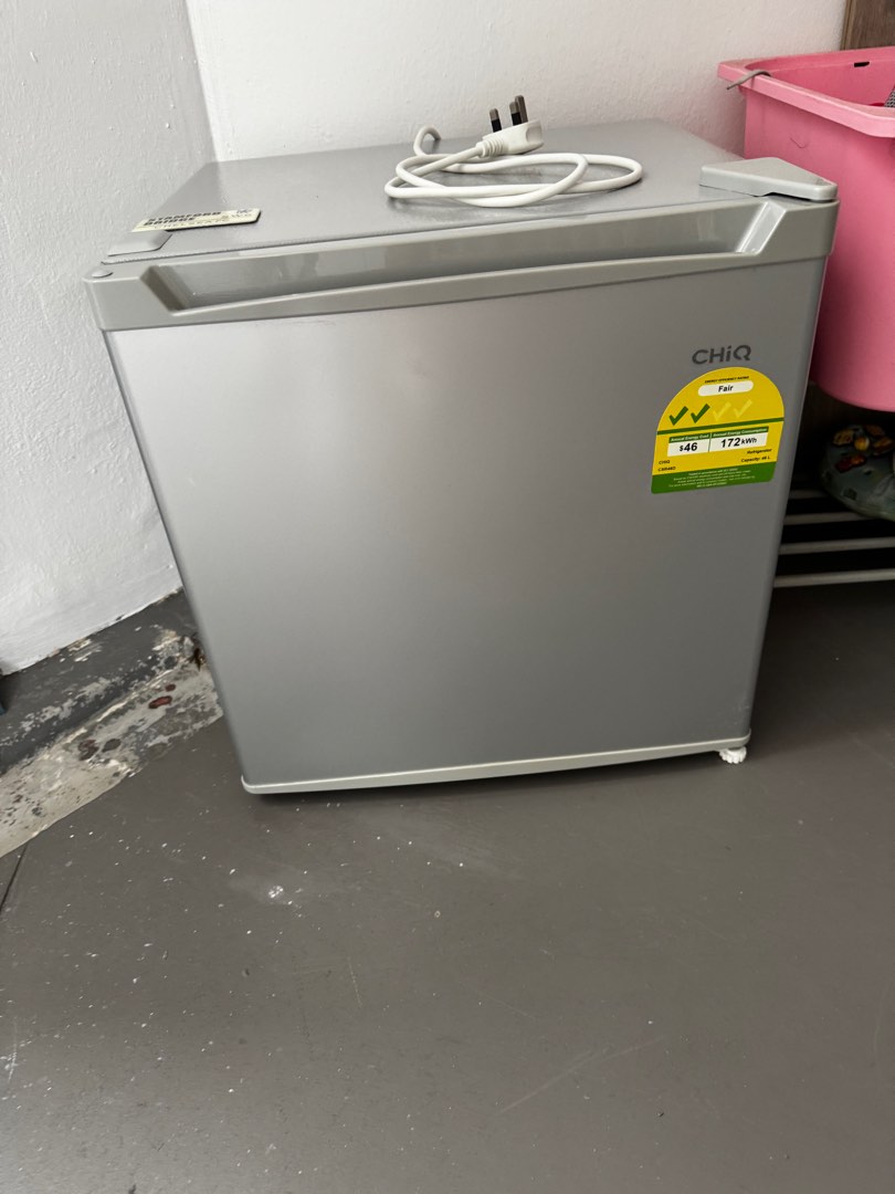 Chiq Mini Fridge, TV & Home Appliances, Kitchen Appliances ...