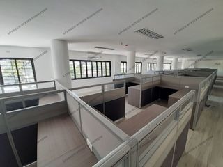 MODULAR CUBICLE PARTITION / OFFICE PARTITION, Furniture & Home Living ...