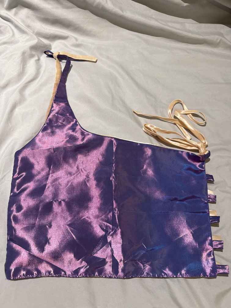 Nin & Yang Halter Alter Top in Seashell, M-L, Women's Fashion, Tops, Sleeveless on Carousell