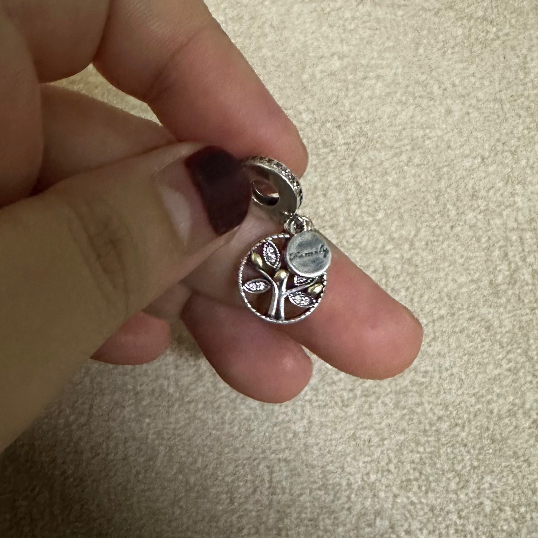 Pandora Sparkling Family Tree Dangle Charm, Women's Fashion, Jewelry ...