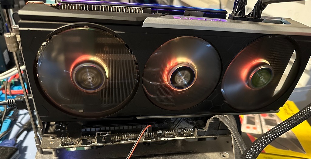 Sapphire Nitro+ SE 5700XT , Rare Triple Fan RGB Superior Cooling RDNA2 ...