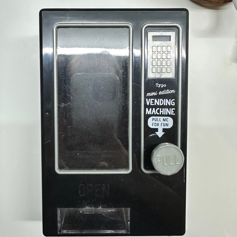 Typo vending machine, Hobbies & Toys, Toys & Games on Carousell