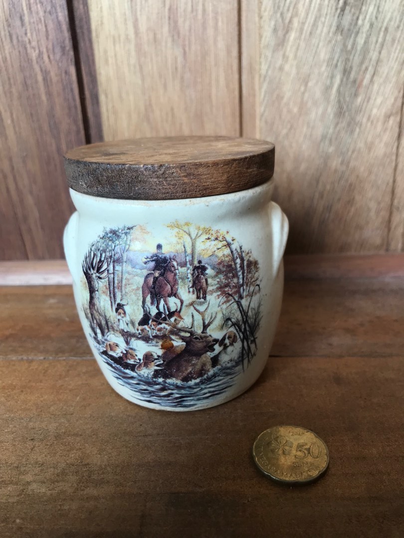 Vintage 1900s English Hunting Scene Ceramic Pot, Hobbies & Toys ...