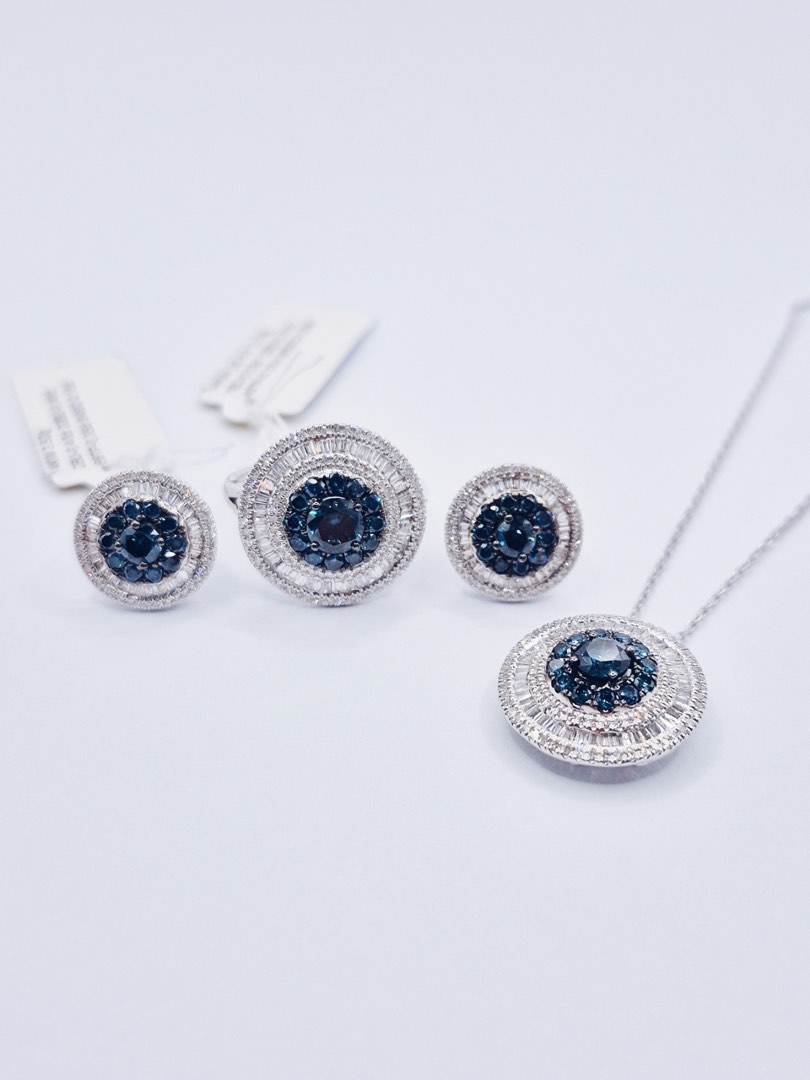 14k 11.06g 3.78ct HK Setting Natural Diamonds White Gold Round Earrings, Ring, and Necklace Set ...