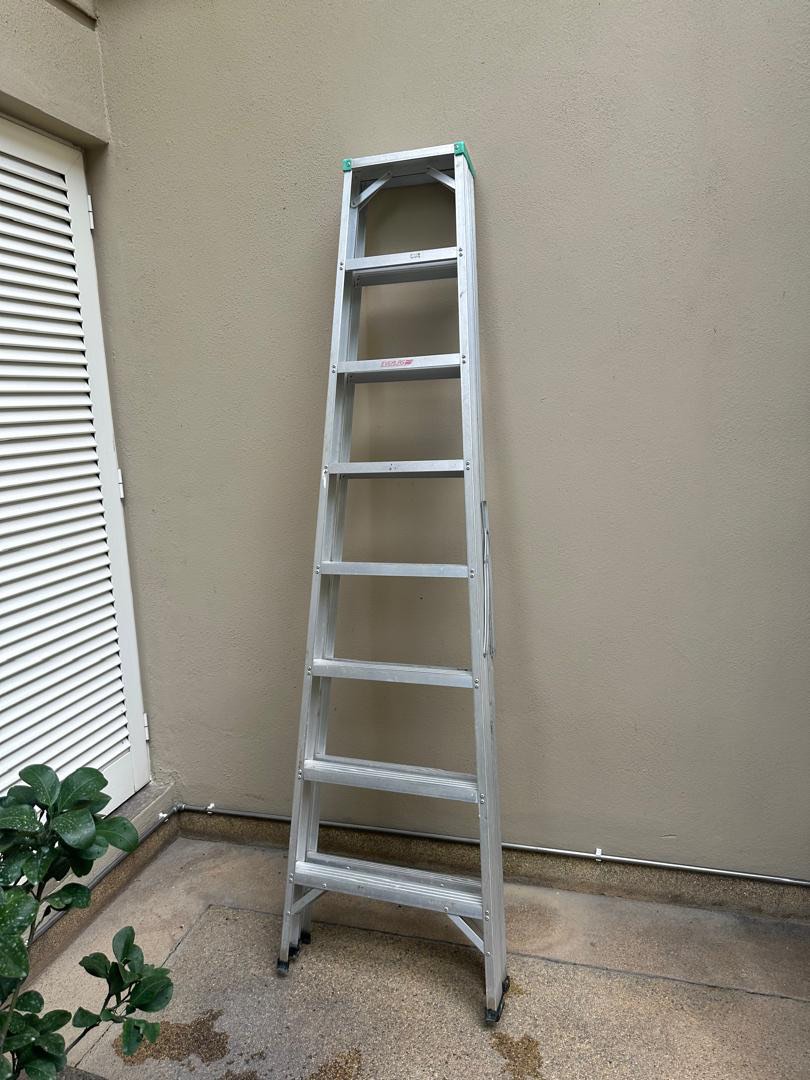 8 steps Ladder, Furniture & Home Living, Home Improvement ...