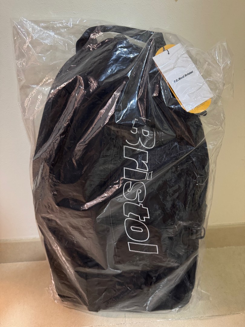 全新正版 F.C.Real Bristol TOUR BACKPACK 背囊 FCRB, 男裝, 袋, 背包 - Carousell