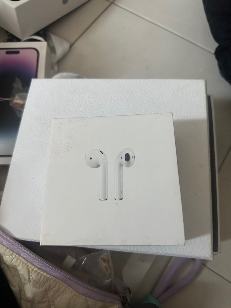 Airpods pro / Airpods box, Announcements on Carousell