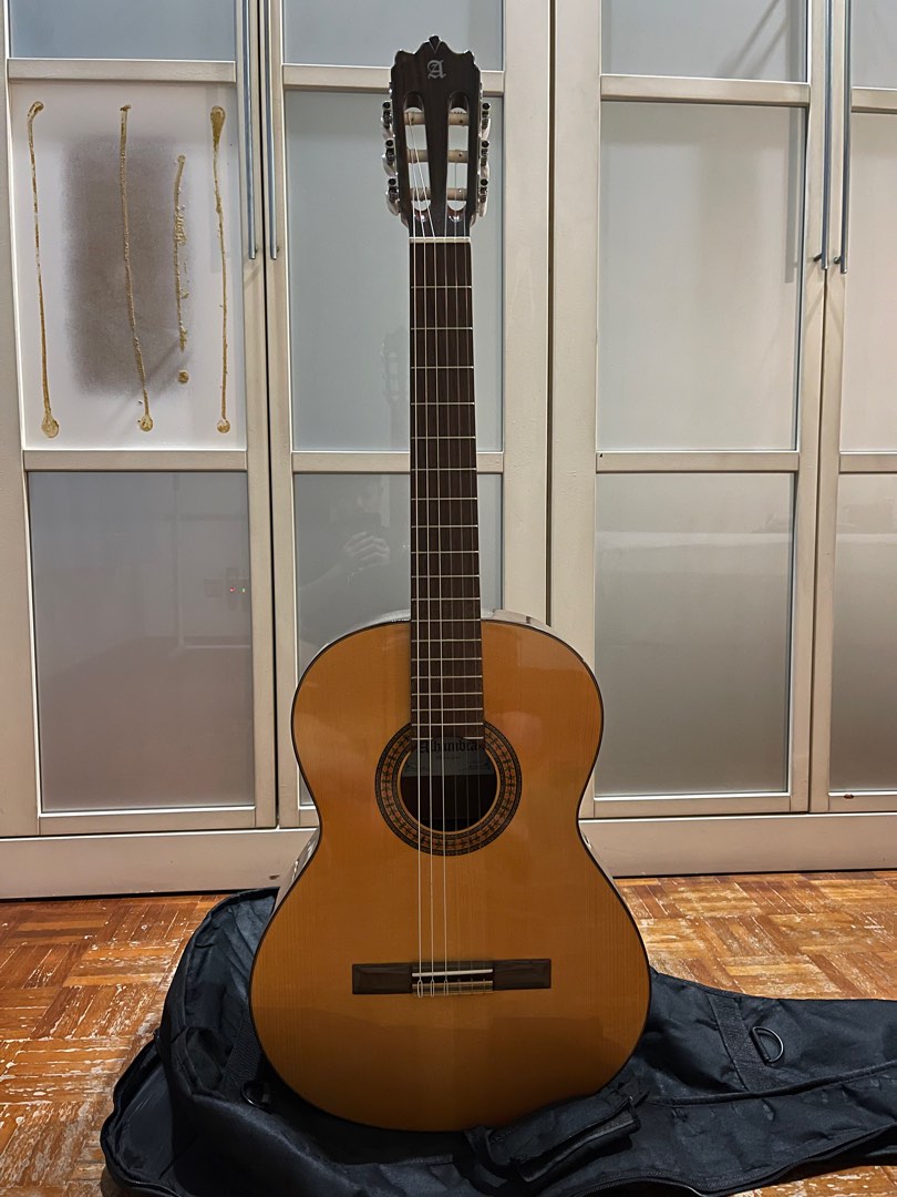 Alhambra Classical Acoustic Guitar, Hobbies & Toys, Music & Media ...