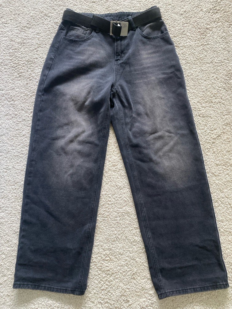 Baggy Jeans Shein XS, Women's Fashion, Bottoms, Jeans & Leggings on Carousell