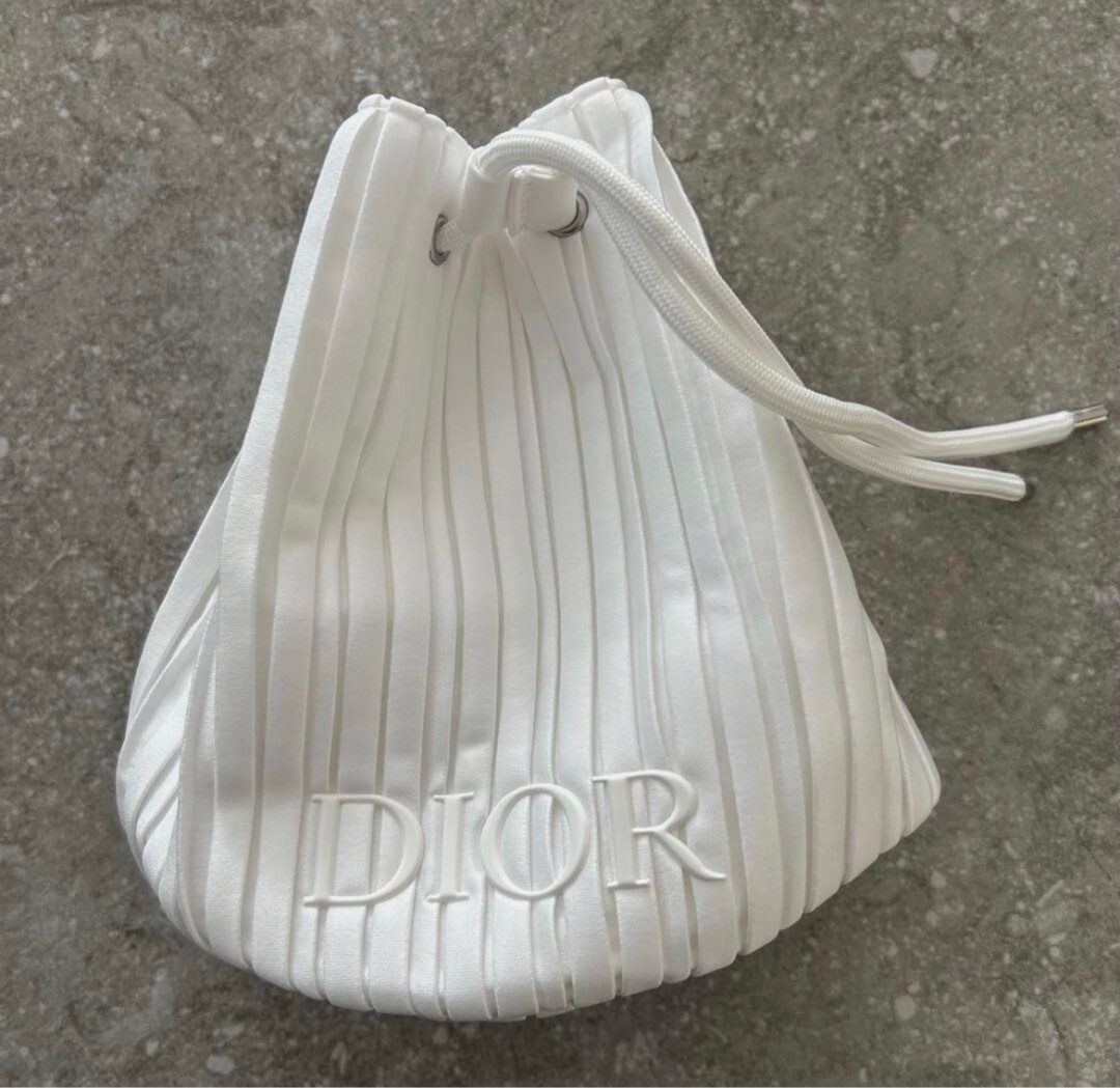 Dior Beauty White Drawstring Pouch 2025 Edition, Women's Fashion, Bags ...