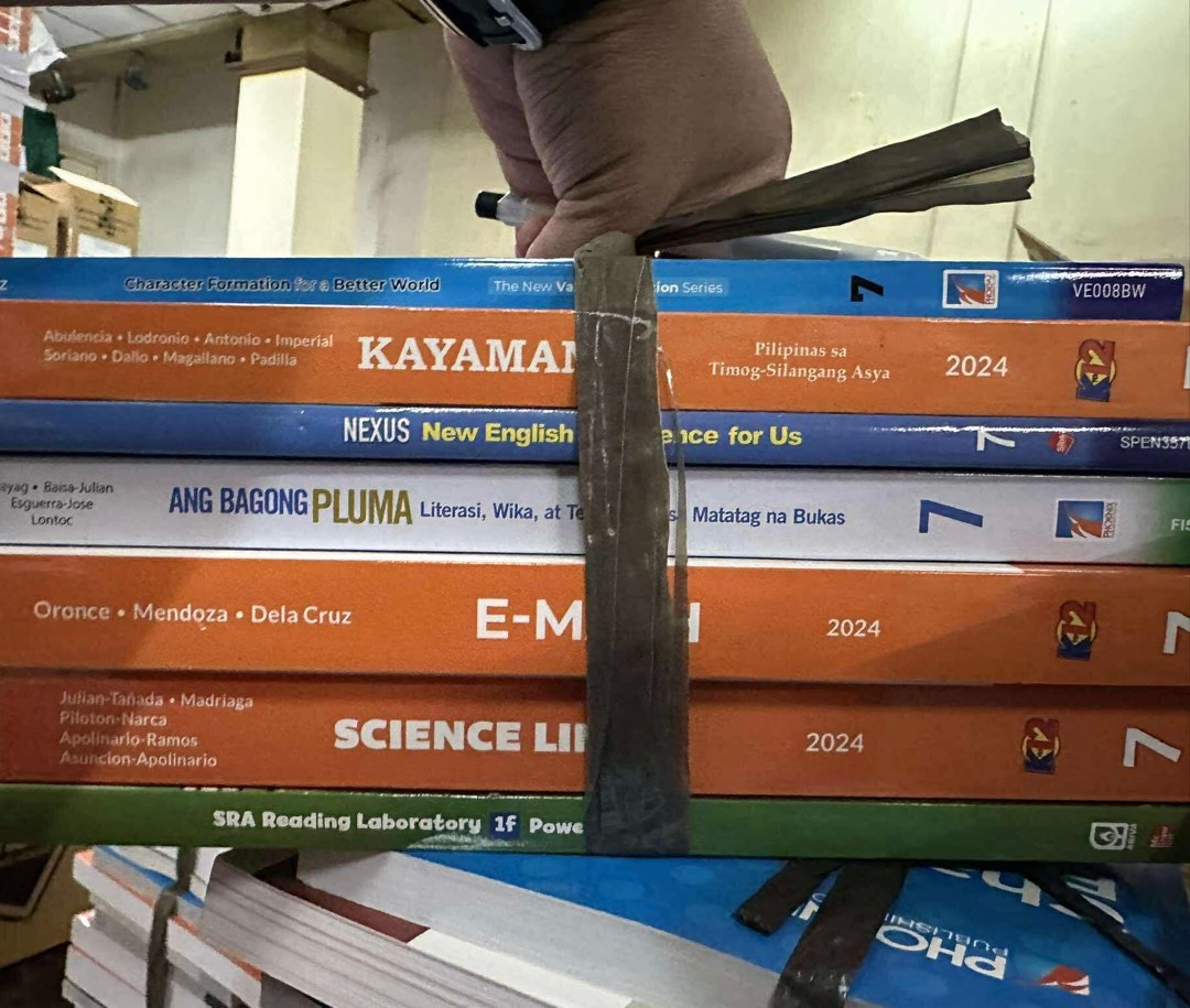 Grade 7 Books, Hobbies & Toys, Books & Magazines, Textbooks on Carousell