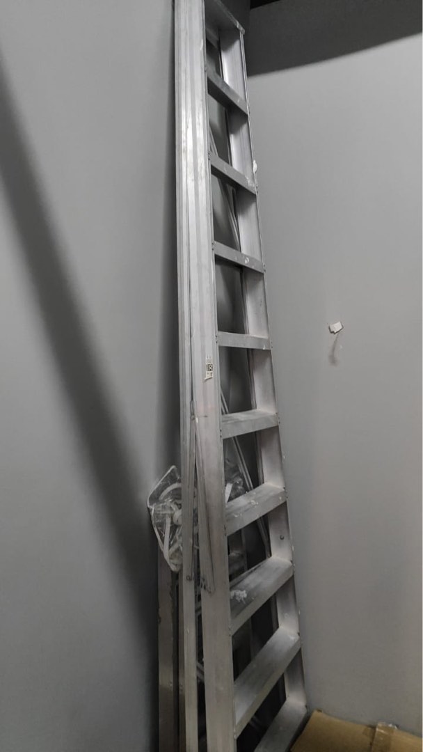 Heavy duty stainless steel 12 feet Ladder, 12 step (335cm), Furniture ...