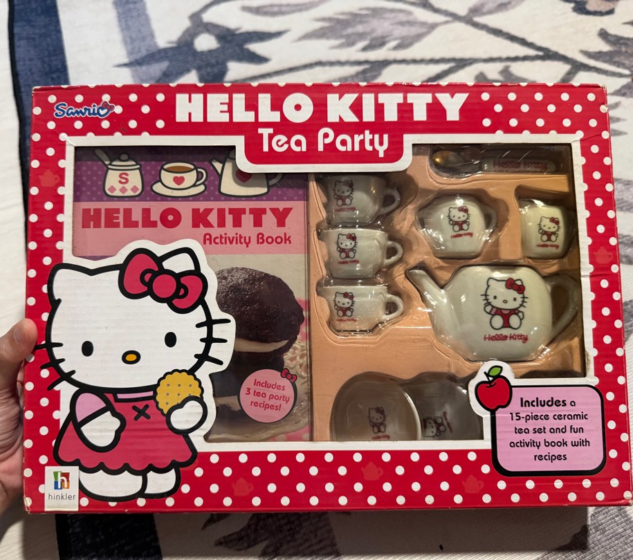 Hello kitty tea set, Hobbies & Toys, Toys & Games on Carousell