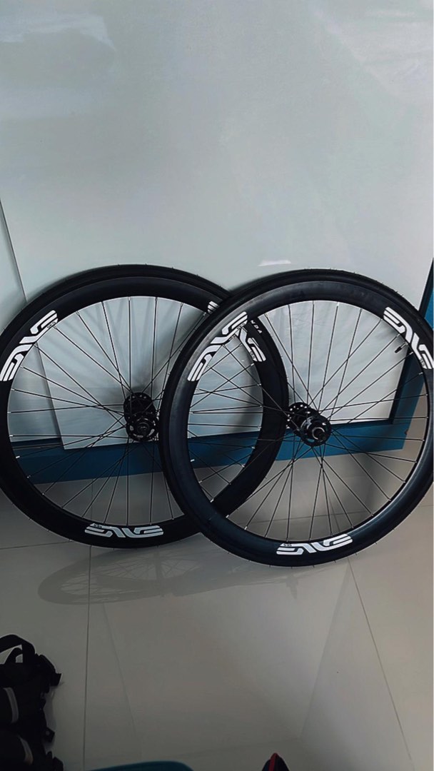 Legend 40mm fixie wheel set ( enve decals ), Sports Equipment, Bicycles ...