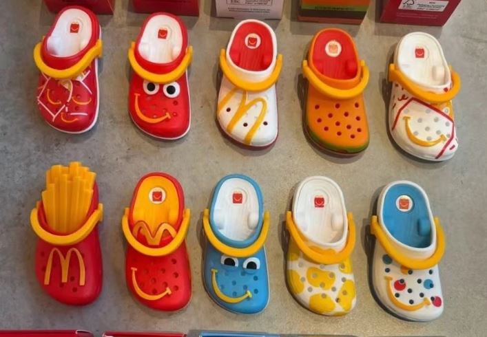 MacDonalds Crocs Happy Meal toys, Hobbies & Toys, Memorabilia ...