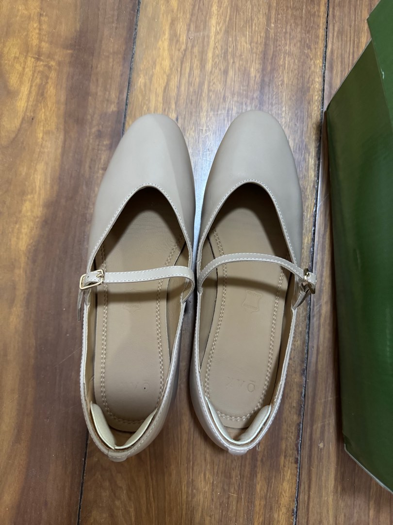 Oak the Label Beau Dune Flats, Women's Fashion, Footwear, Flats & Sandals on Carousell