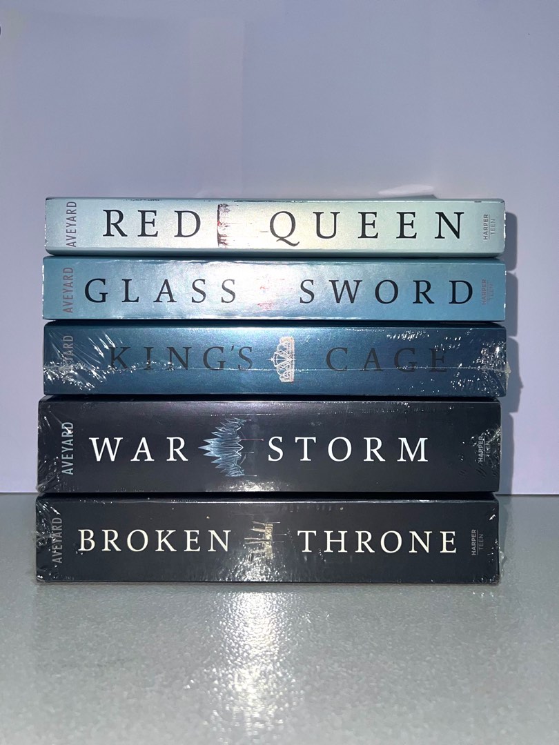 Red Queen SET, Hobbies & Toys, Books & Magazines, Fiction & Non-Fiction ...