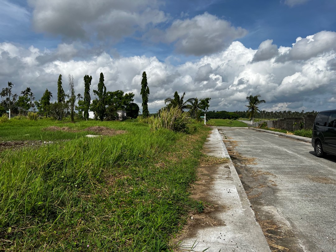 Summit point golf and country club, Property, For Sale, Lot on Carousell