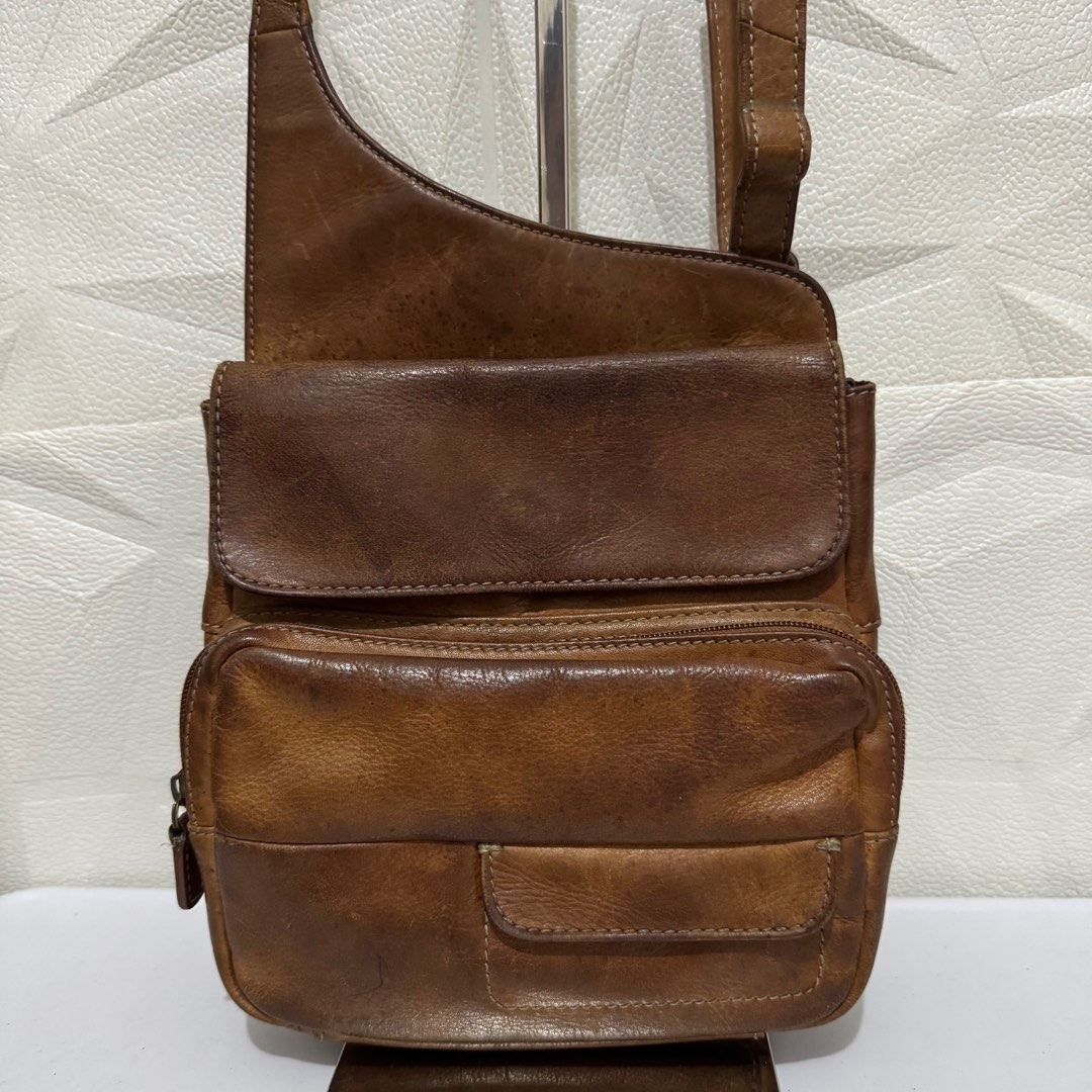 Tas sling bag fossil. Tas sling bag kulit asli. Tas sling bag ocil ...