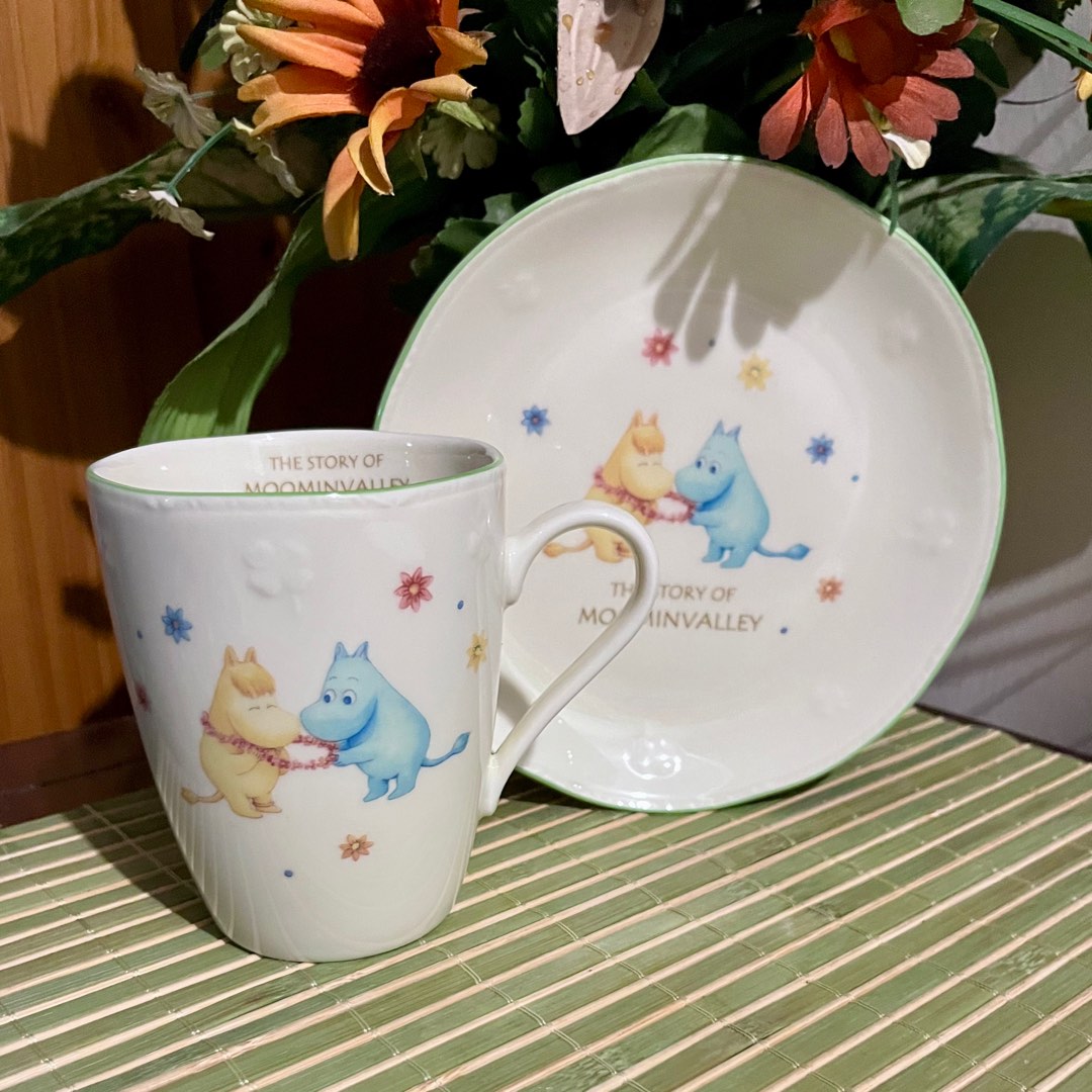 The Story of Moomin valley Moonmin characters with embossed design cup ...