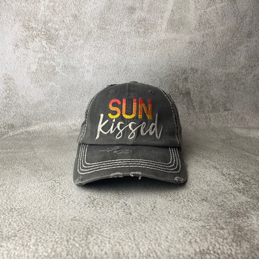 Topi Sun Kissed ripped by Kbethos Vintage, Fesyen Pria, Aksesoris, Topi ...