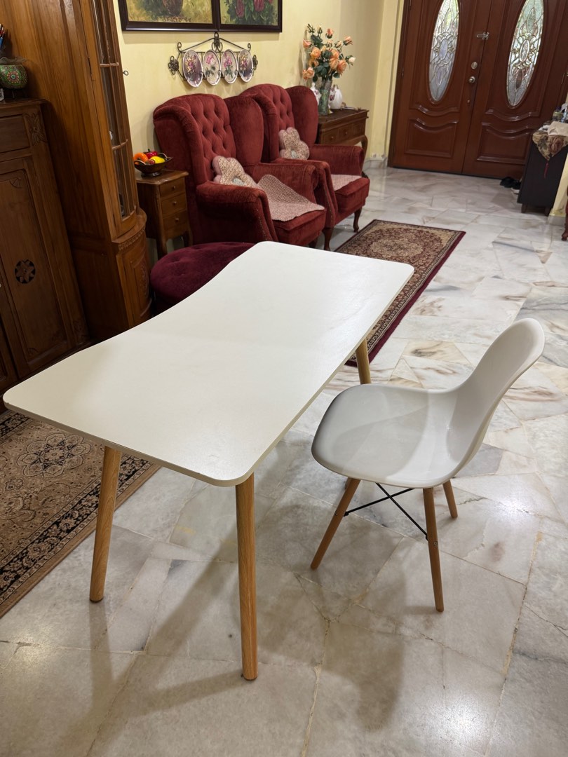 White study table with chair set. Meja belajar/meja komputer, Furniture ...