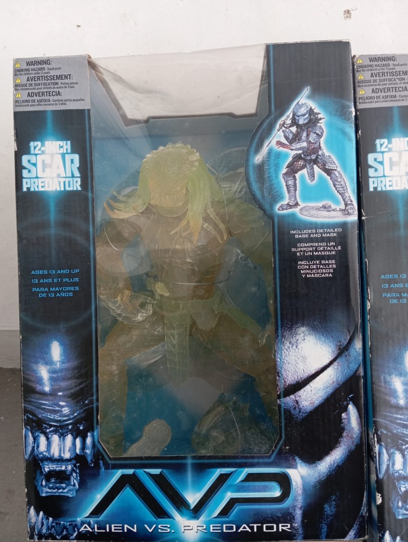 Alien vs Predator 12” (Spawn) Box Set, Hobbies & Toys, Toys & Games on ...