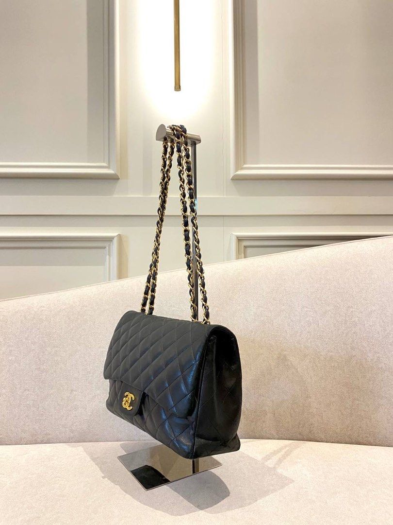 CHANEL CLASSIC FLAP JUMBO BLACK GOLD HARDWARE CHAIN BAG, Luxury, Bags ...
