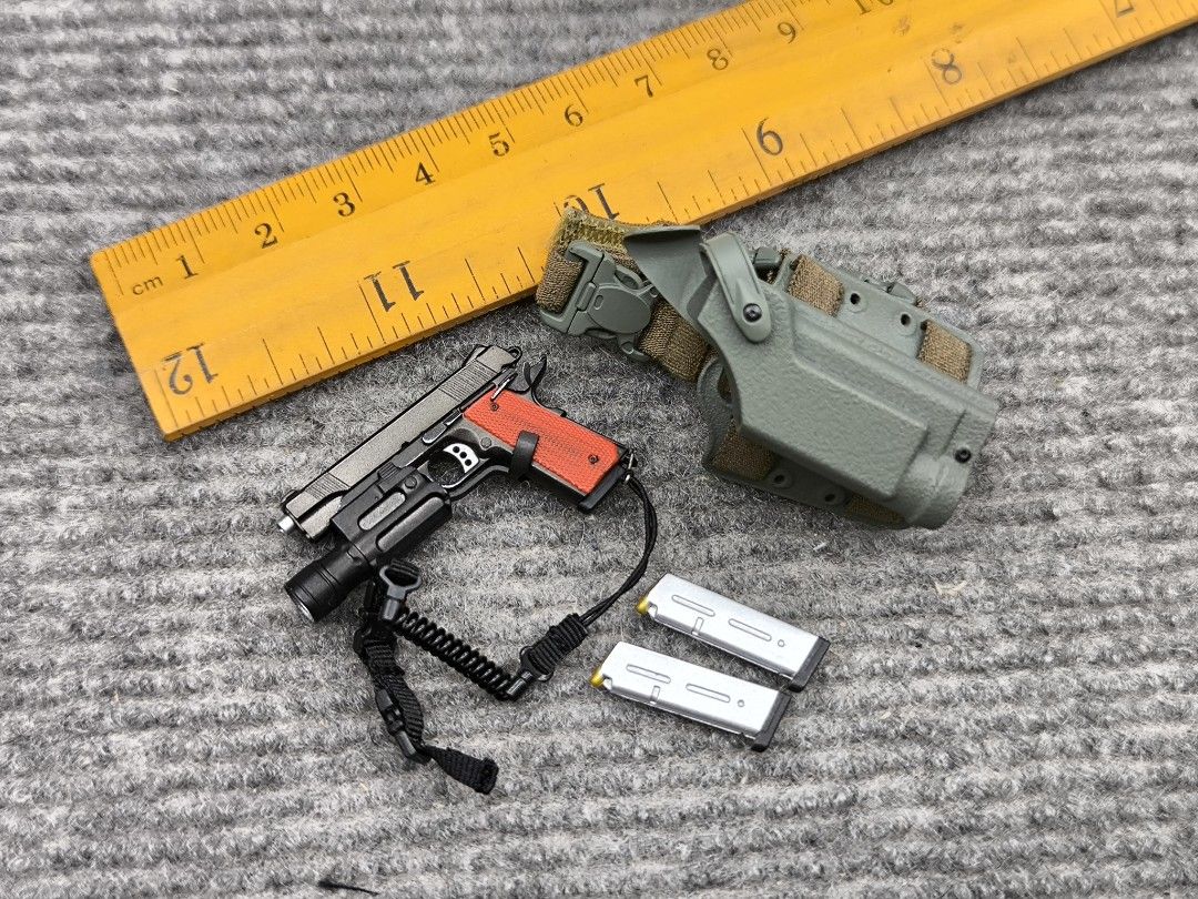 DAMTOYS 1/6 scale Toys DAM78042 FBI HRT - M1911, Hobbies & Toys, Toys ...