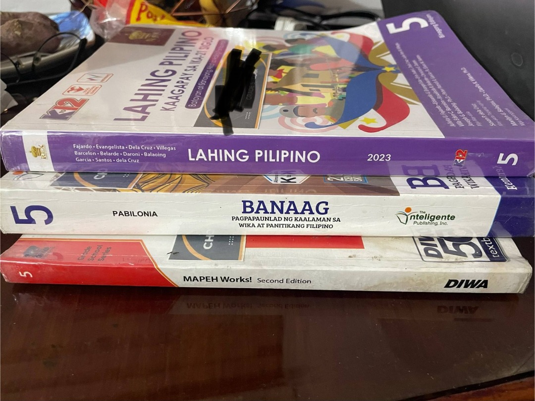 Grade 5 books (Filipino, AP and Mapeh), Hobbies & Toys, Books ...