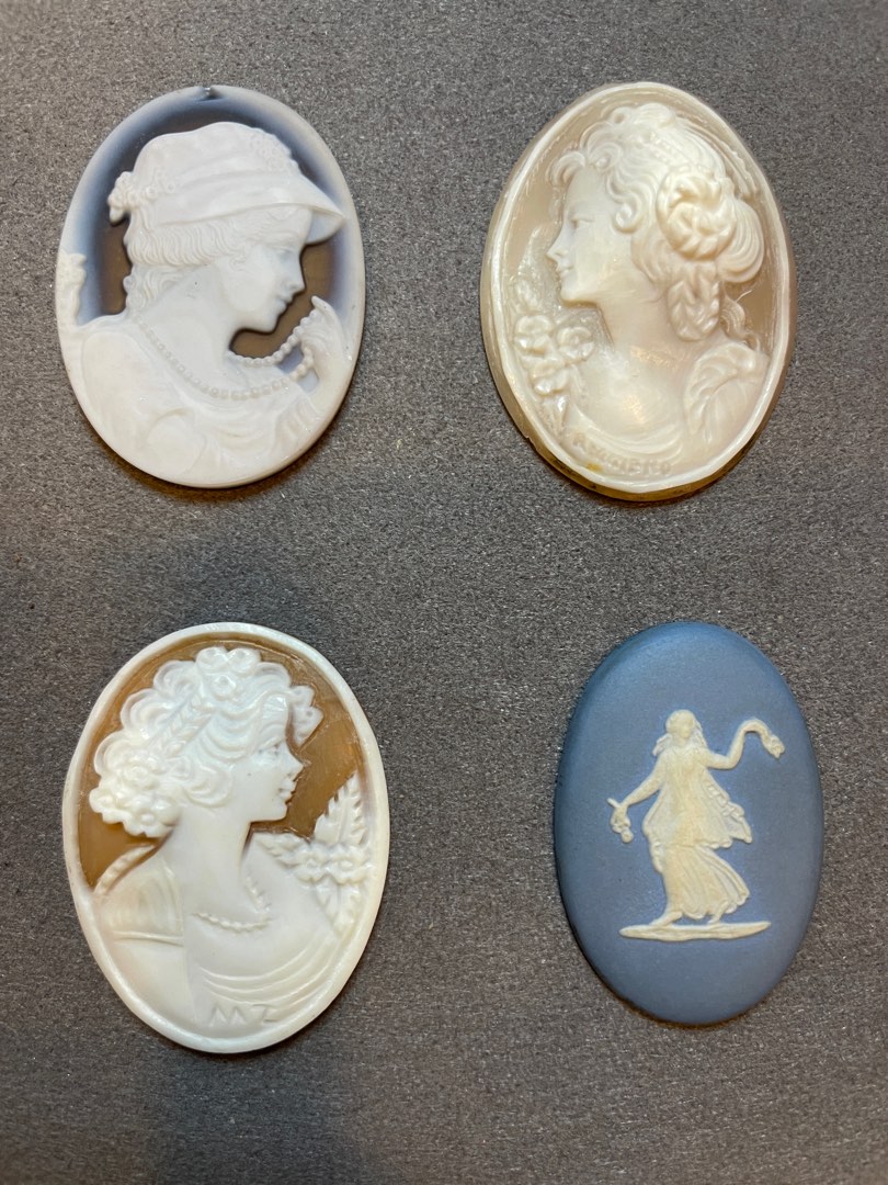 Hand carved vintage cameo set, Hobbies & Toys, Memorabilia ...