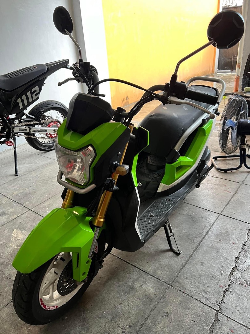 Honda ZOOMER 125cc Gasoline Motorcycle For Adults, Motorbikes, Motorbikes for Sale on Carousell