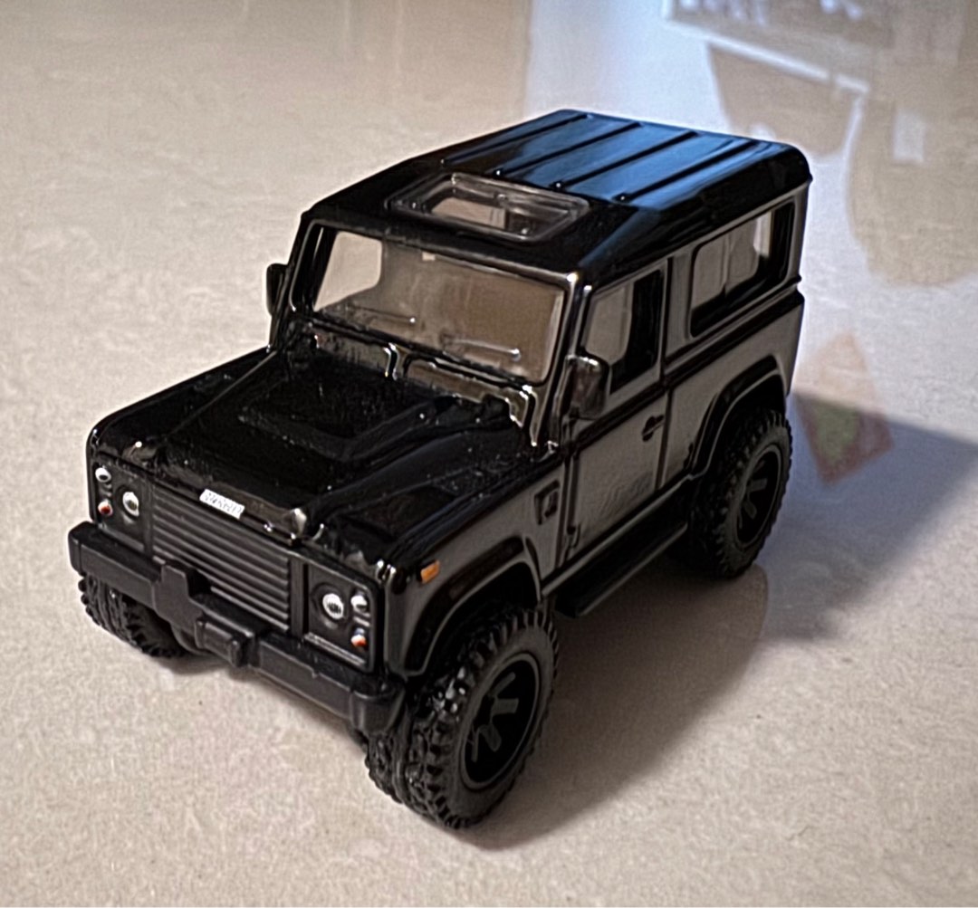 Hot wheels premium Land Rover defender 90, Hobbies & Toys, Toys & Games ...