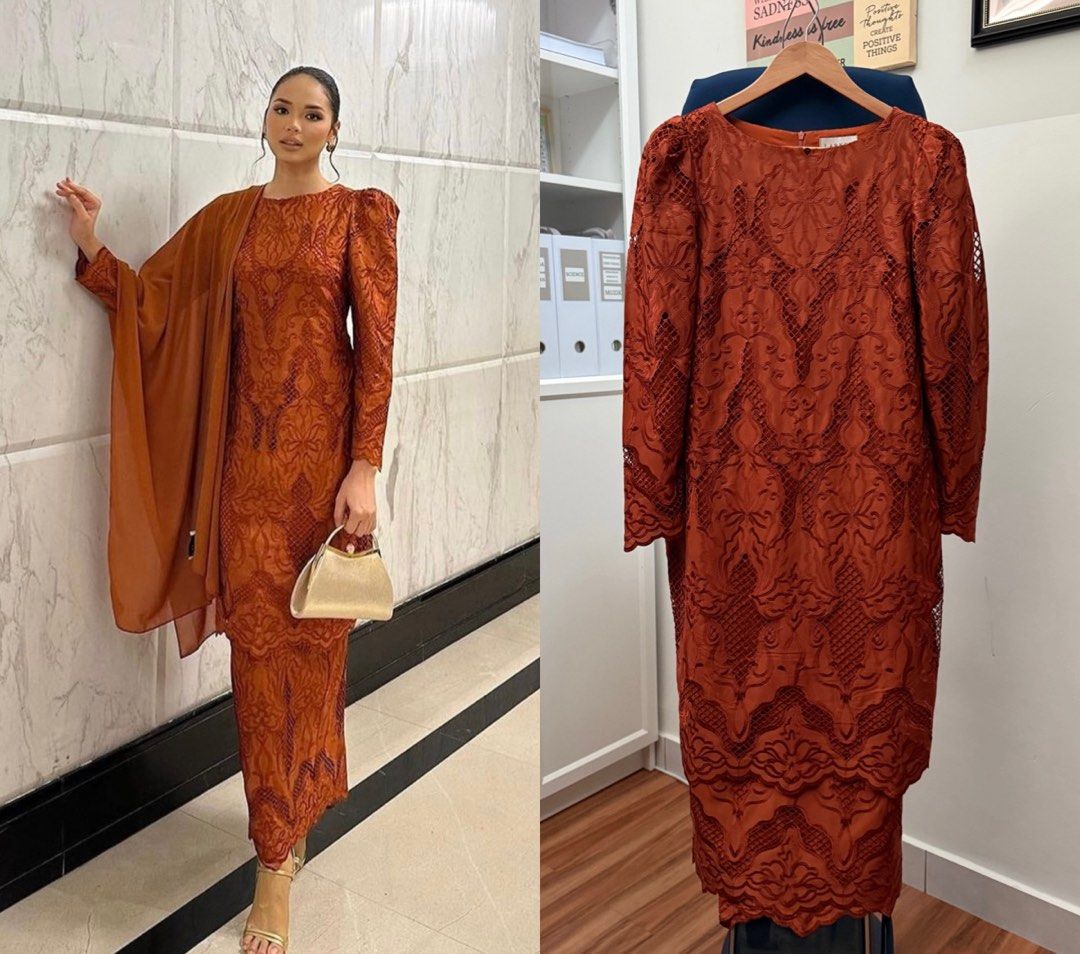 LARNEY Poise Kurung in Brick, Women's Fashion, Muslimah Fashion, Baju ...